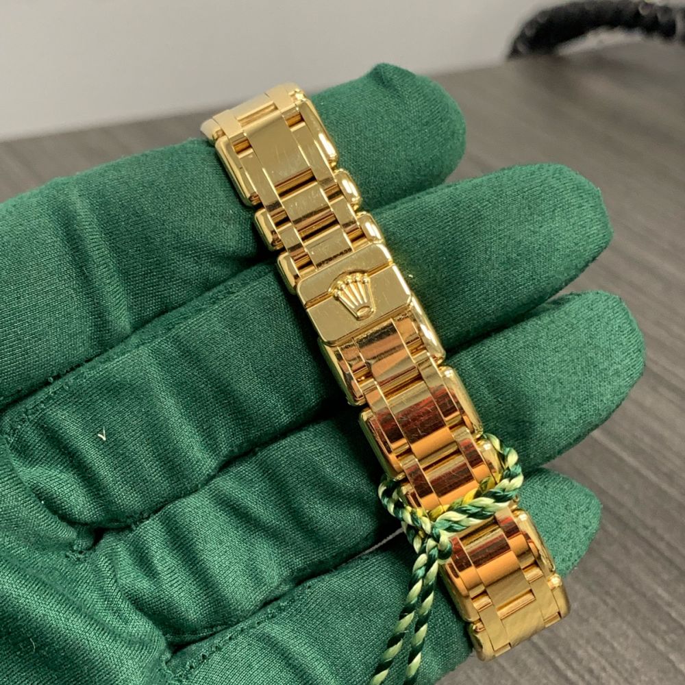 Lady Rolex Pearlmaster 80298 18k Yellow Gold Diamond